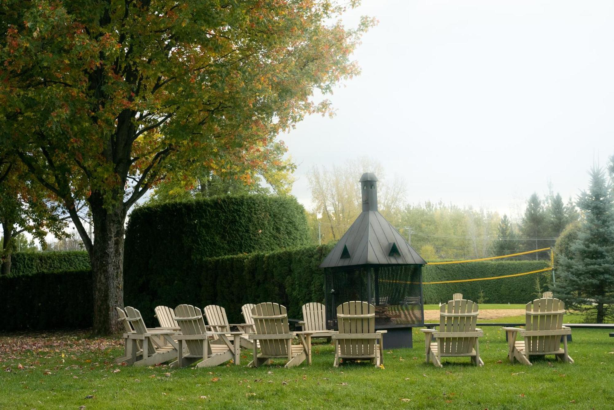 AUBERGE GODEFROY BÉCANCOUR - RÉSERVEZ HÉBERGEMENT FAMILIAL À PARTIR DE $139